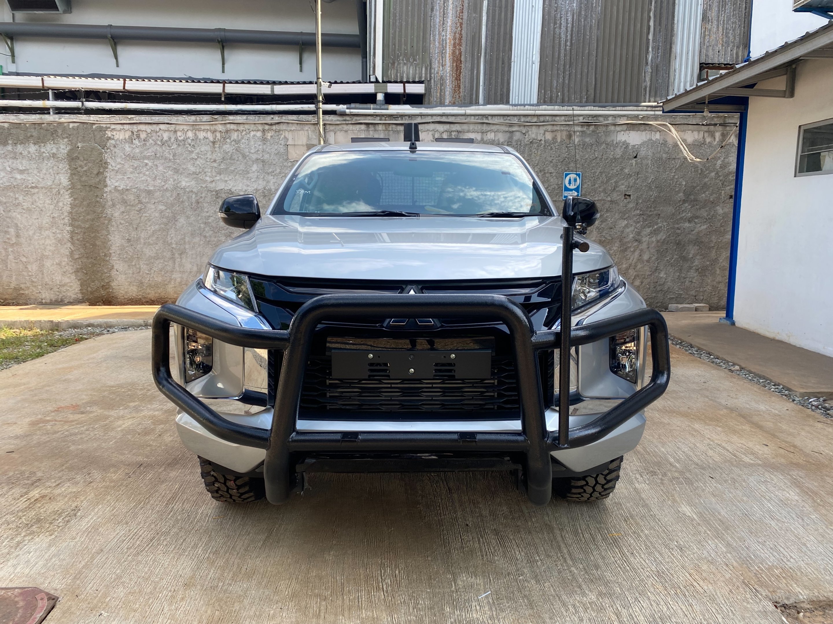 Mitsubishi Triton Silver DC | Galeri | PT. Mustika Adi Sejahtera